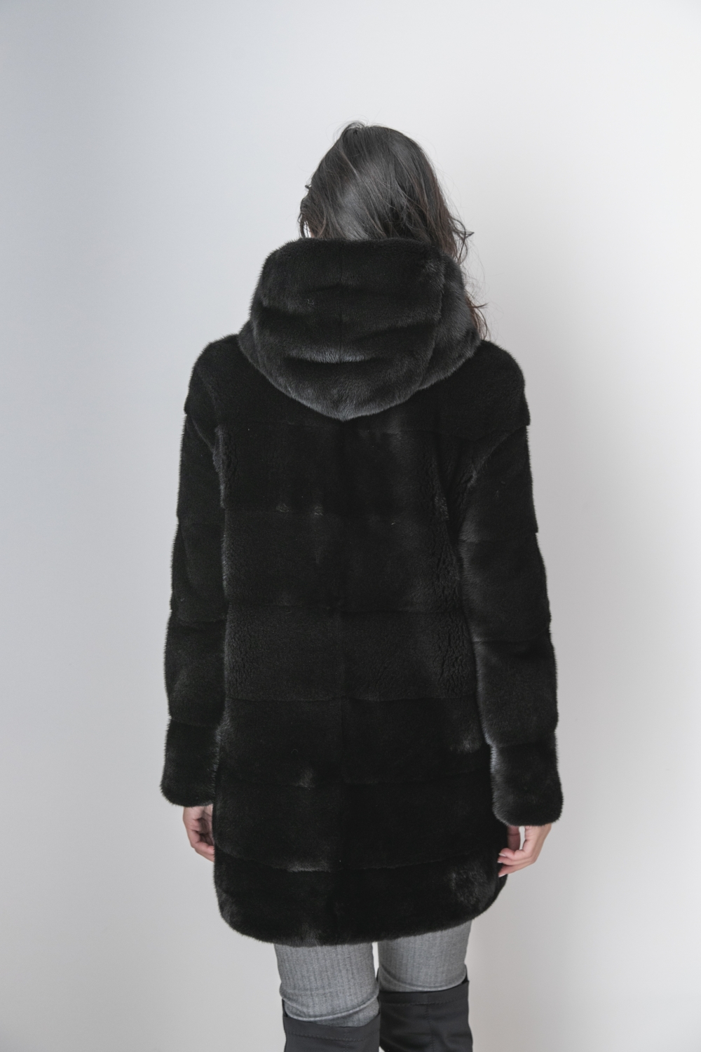 Pelliccia di Visone Nero - Pellicceria Guarneri