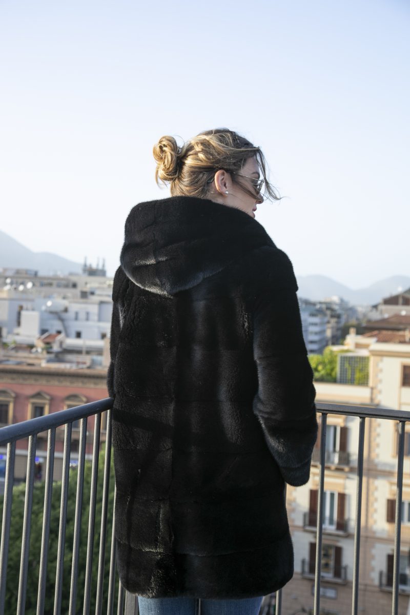 Pelliccia di Visone Nero - Pellicceria Guarneri