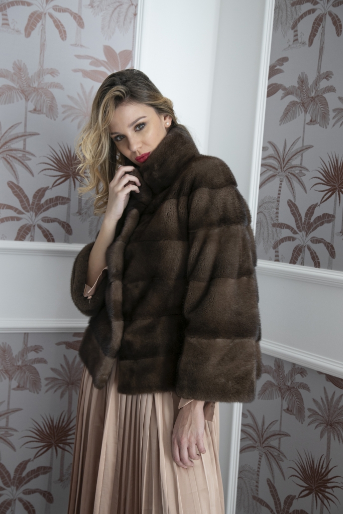 Pelliccia di Visone Nero - Pellicceria Guarneri